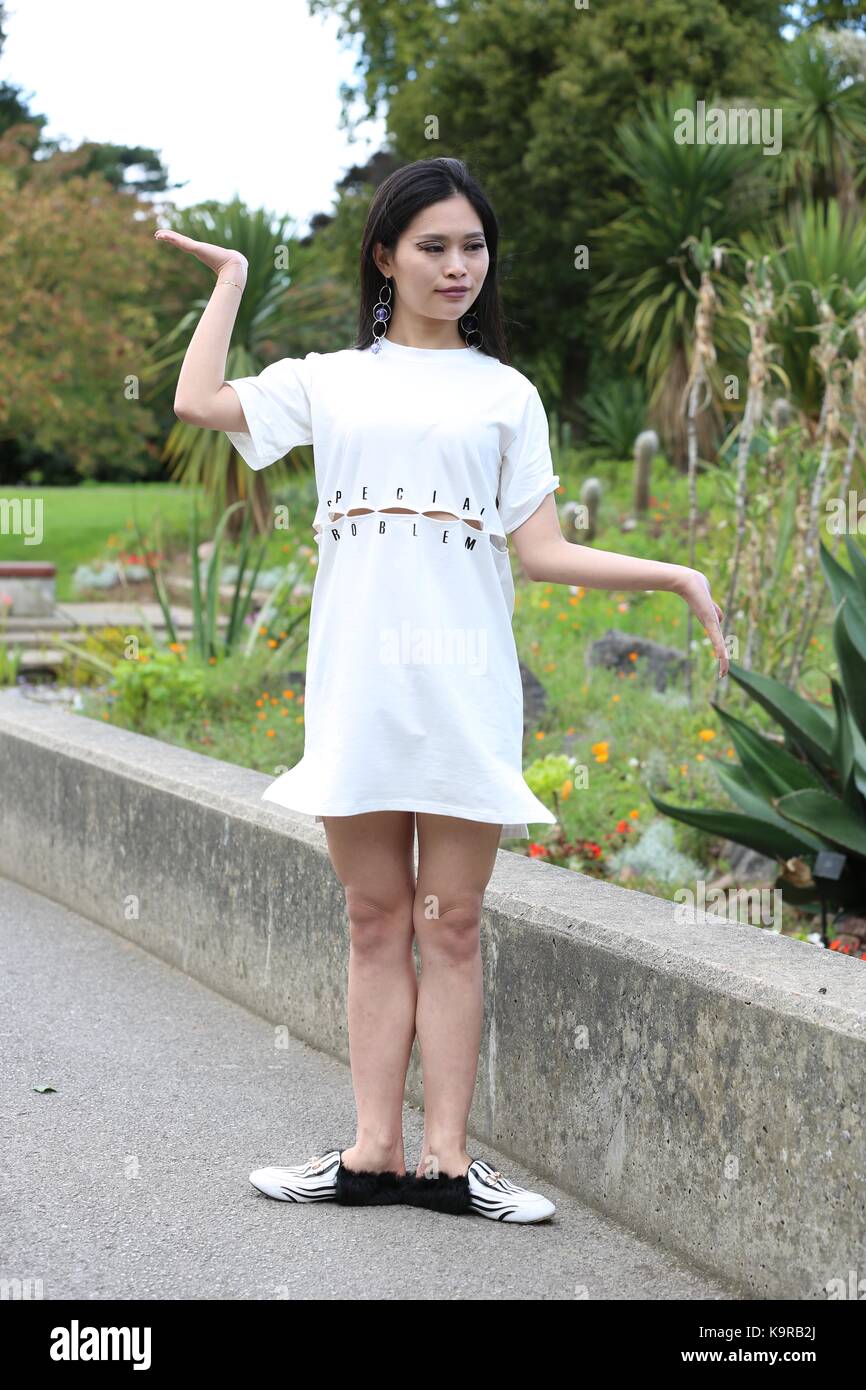 Chinese Model Stock Photo - Alamy