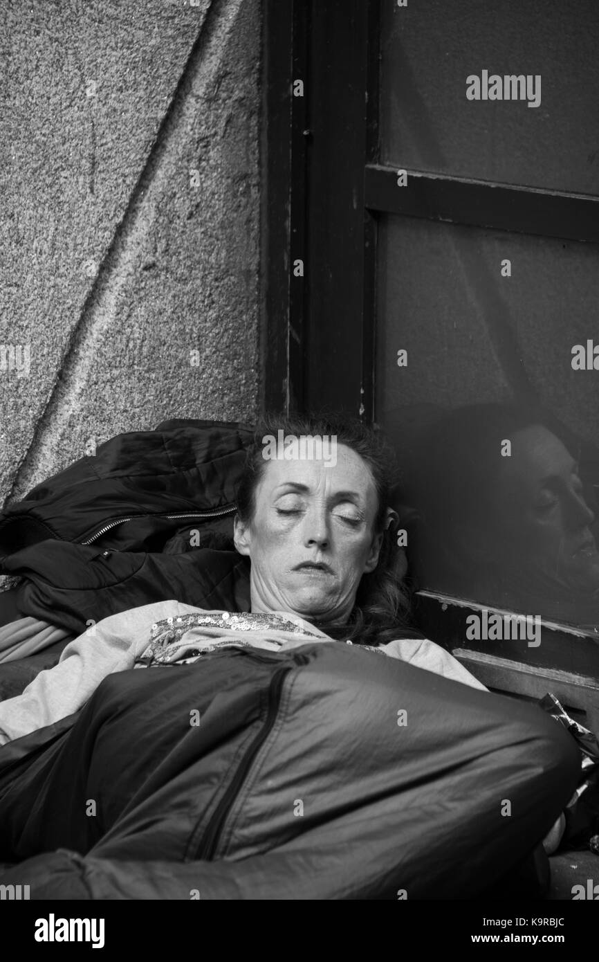 Rough sleeping dublin hi-res stock photography and images - Alamy