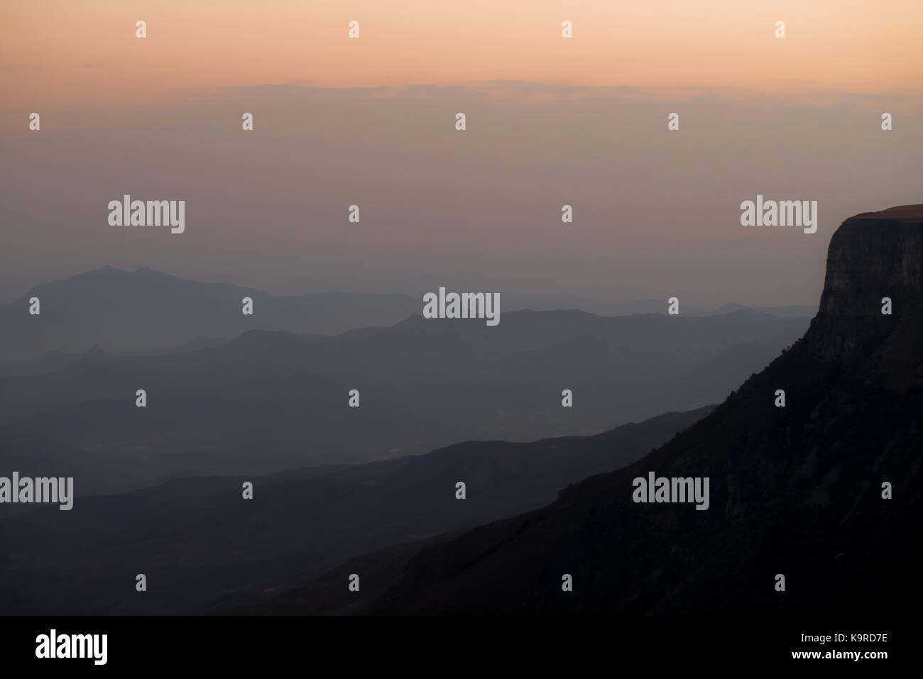 Penumbra hi-res stock photography and images - Alamy