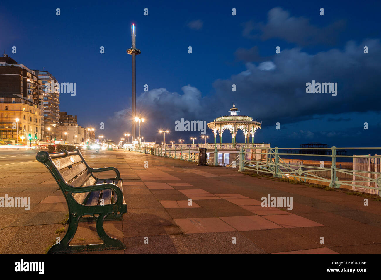 Brighton seafront bench hi-res stock photography and images - Alamy