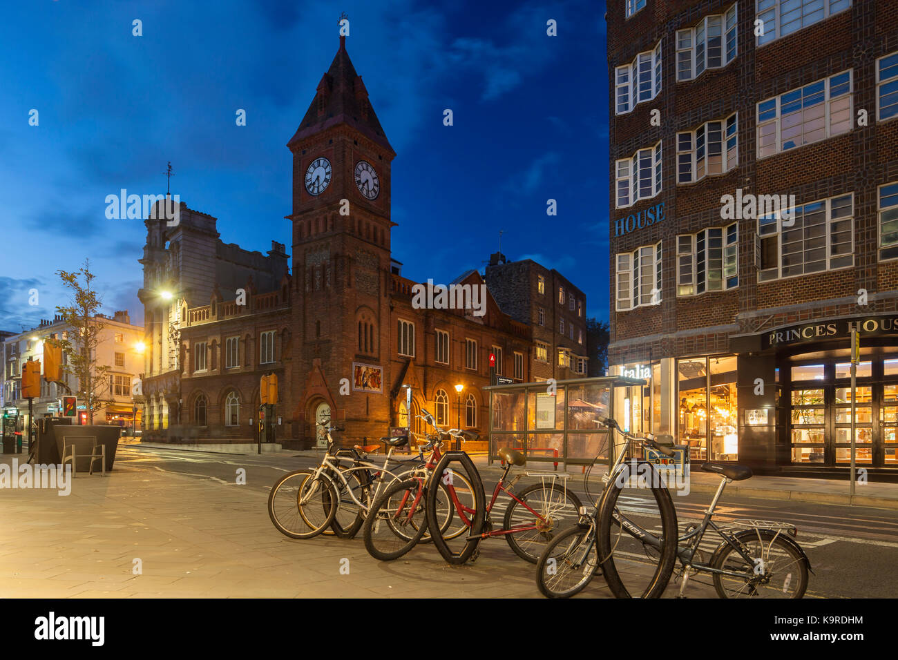 North street brighton hi-res stock photography and images - Alamy