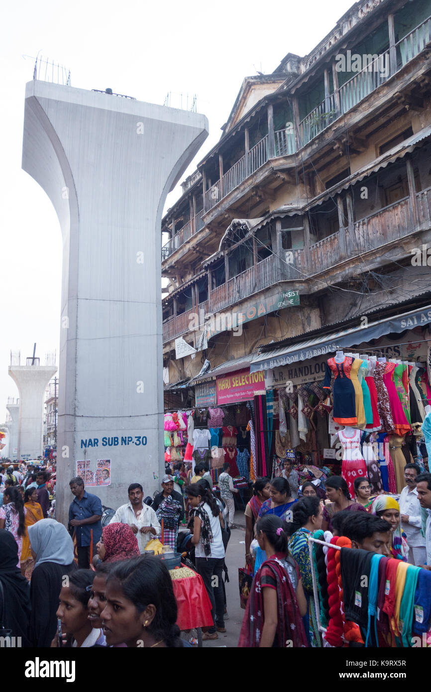 Hyderabad metro rail pillars hi-res stock photography and images - Alamy