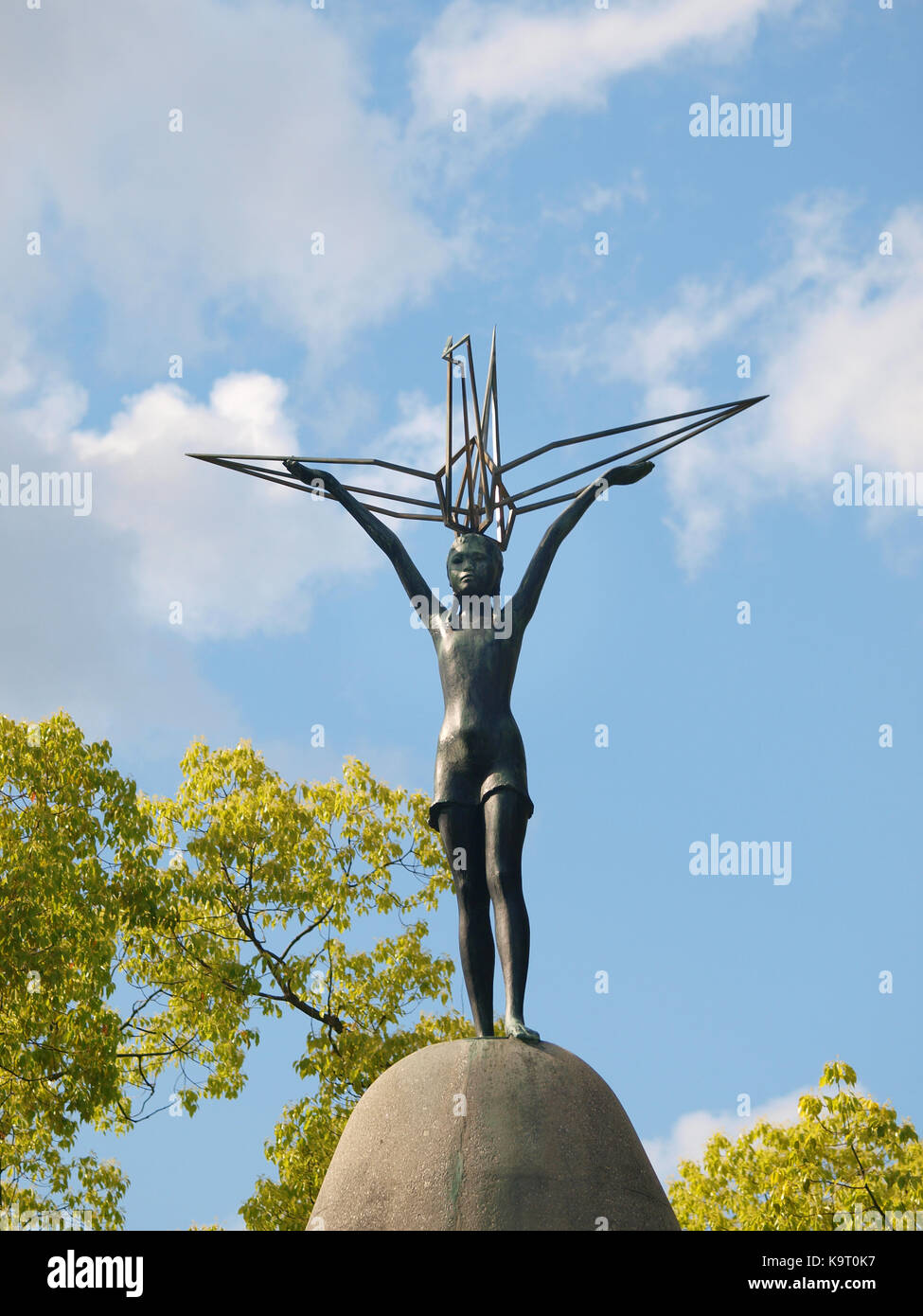 Statue symbolising hope of survival after a-bomb in Hiroshima Stock ...