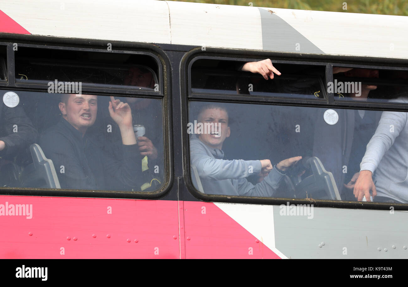 Fans arrive via bus hi-res stock photography and images - Alamy