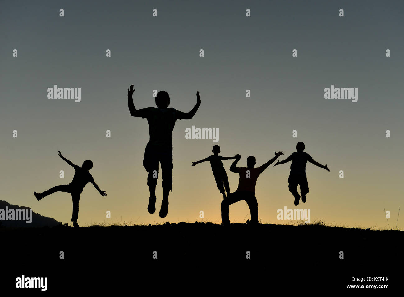 Group dynamism hi-res stock photography and images - Alamy