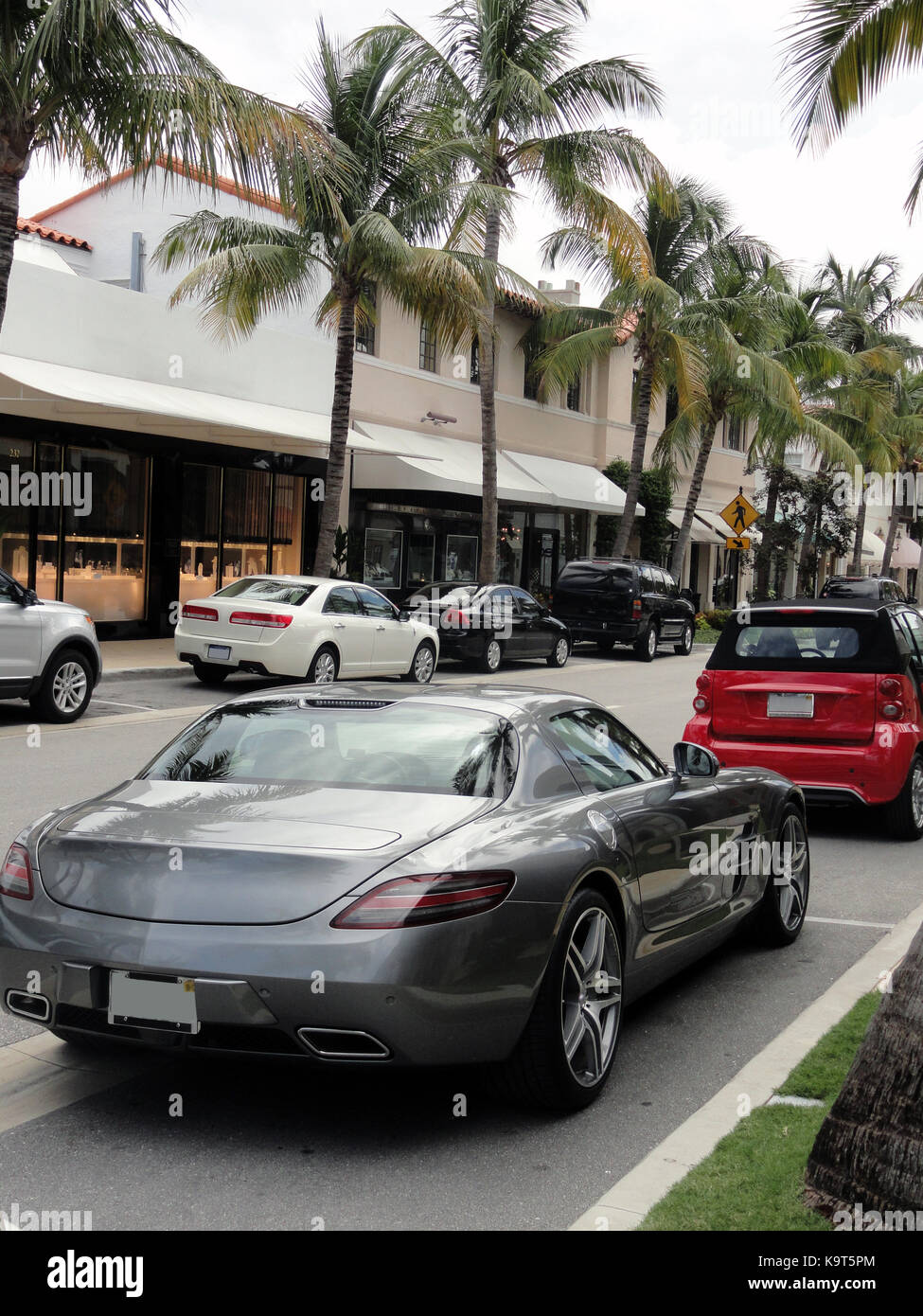 Luxurious cars hi-res stock photography and images - Alamy