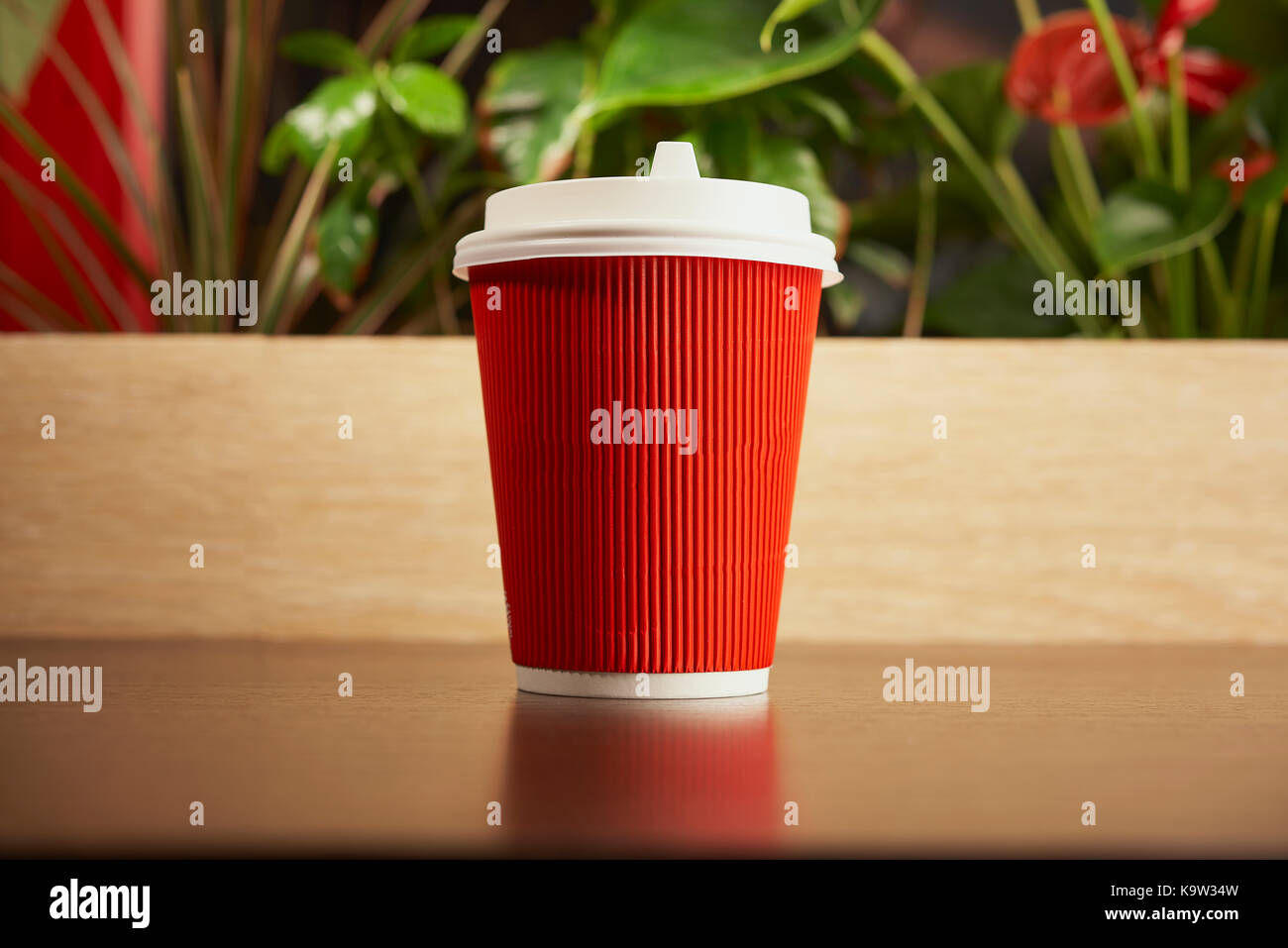 red paper Cup Stock Photo - Alamy