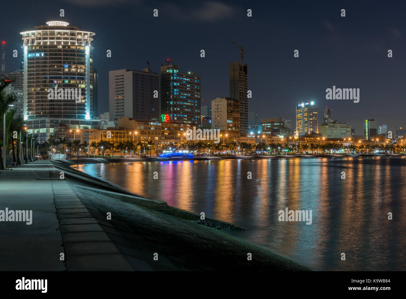 Luanda bay hi-res stock photography and images - Alamy