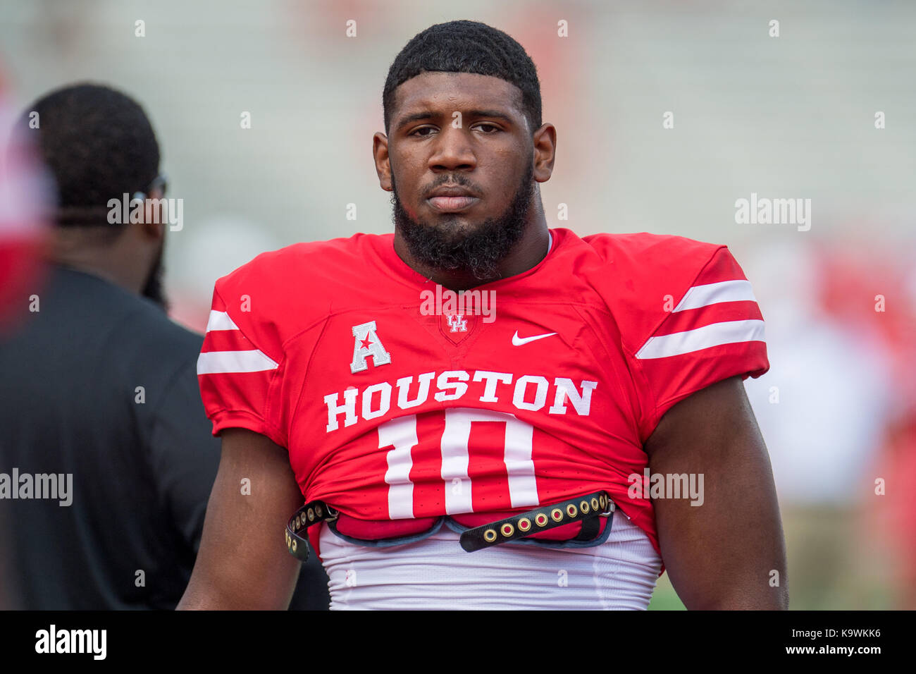Houston, TX, USA. 23rd Sep, 2017. Houston Cougars defensive tackle Ed ...