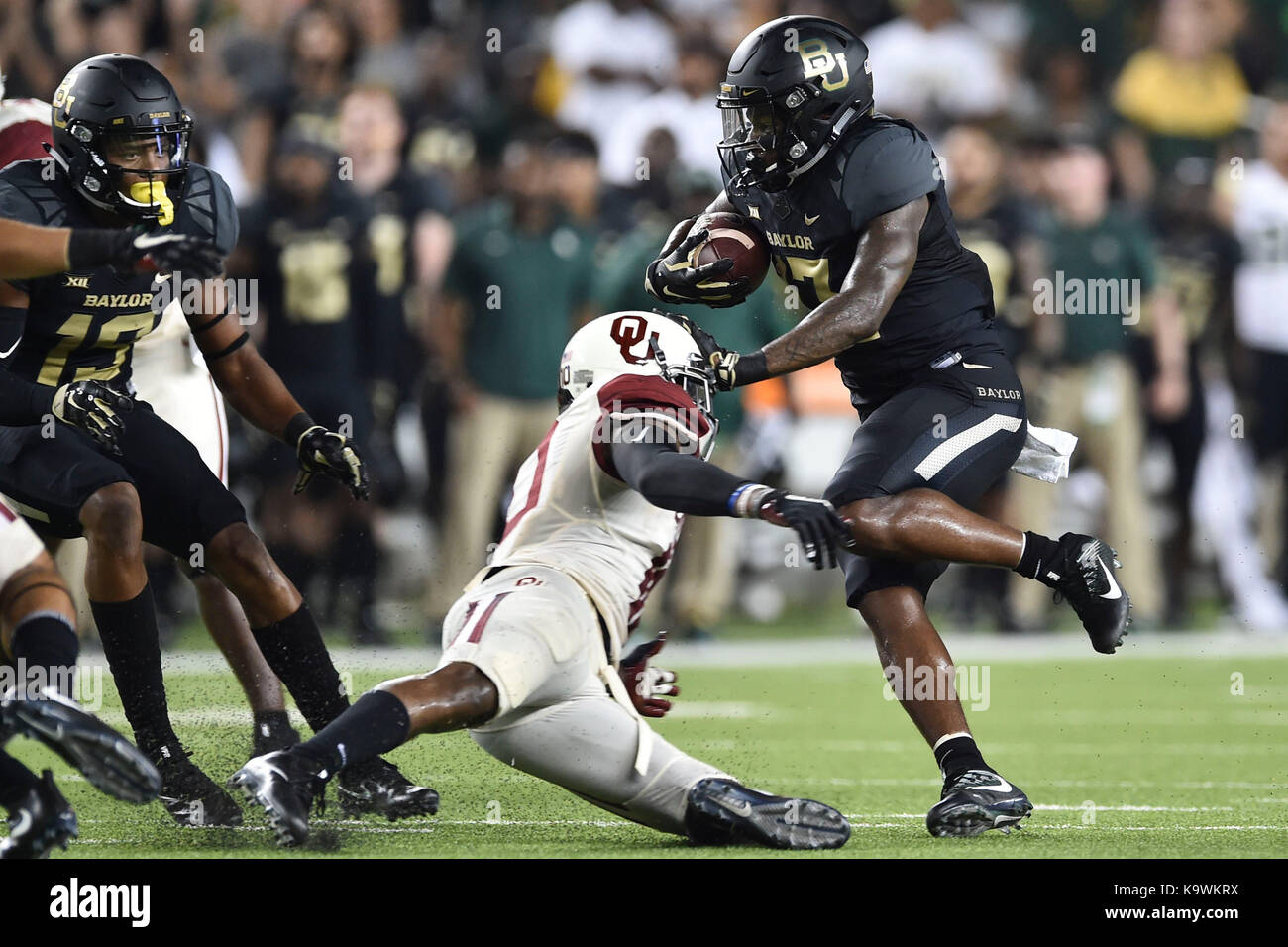 Tony roper hi-res stock photography and images - Alamy