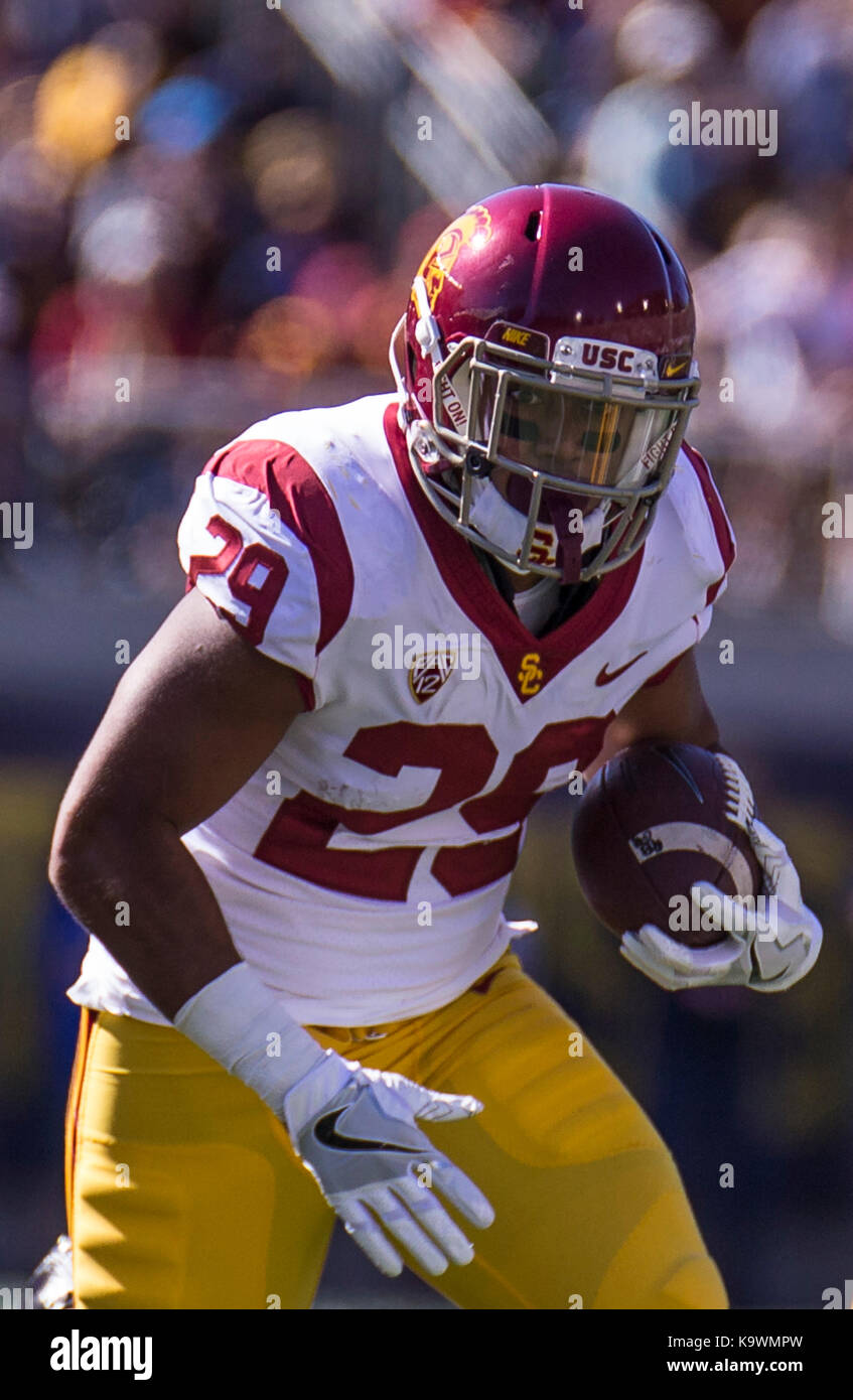 California Memorial Stadium. 23rd Sep, 2017. U.S.A Trojans running back ...