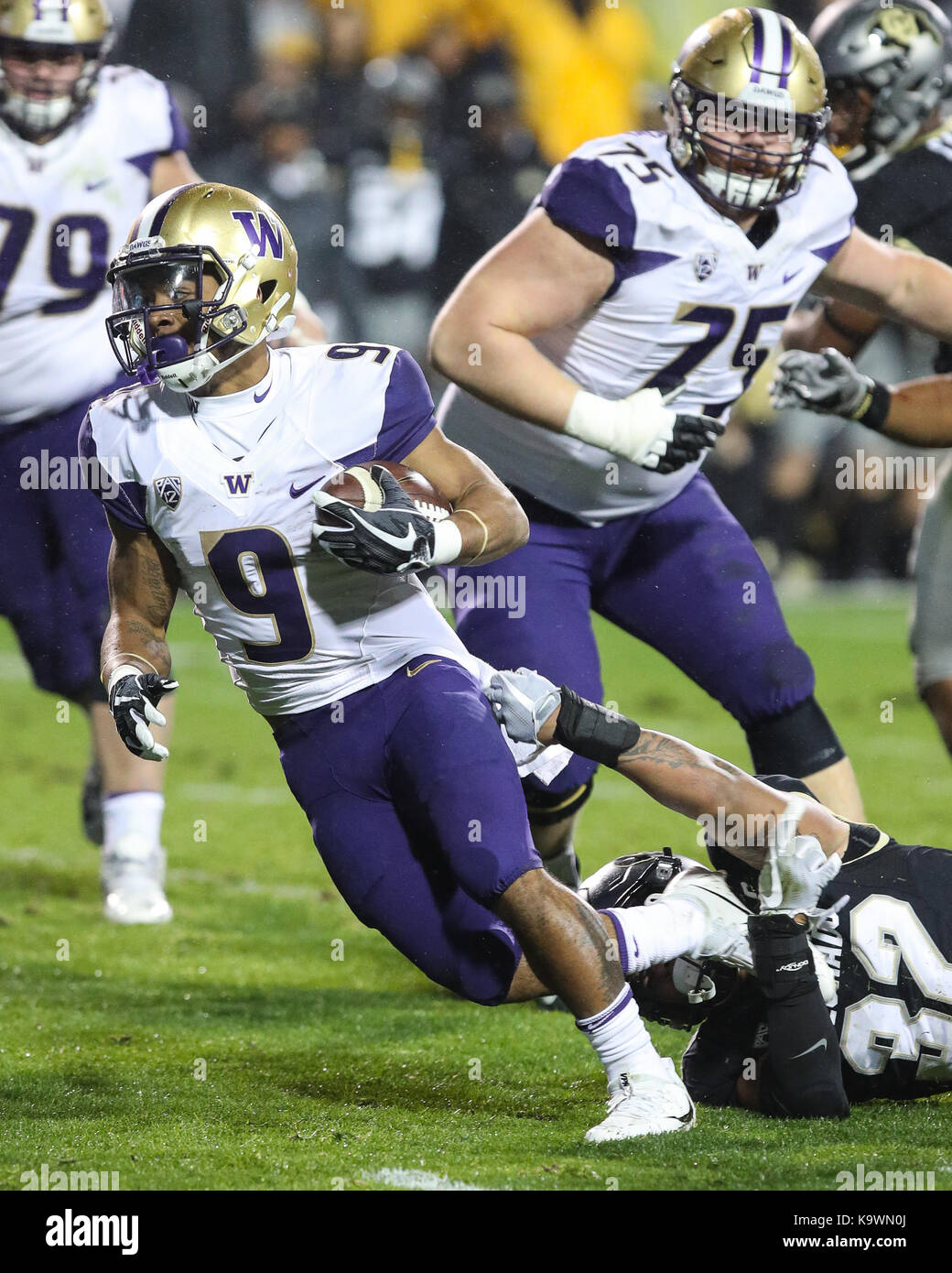 September 23, 2017: Washington running back Myles Gaskin pulls away ...