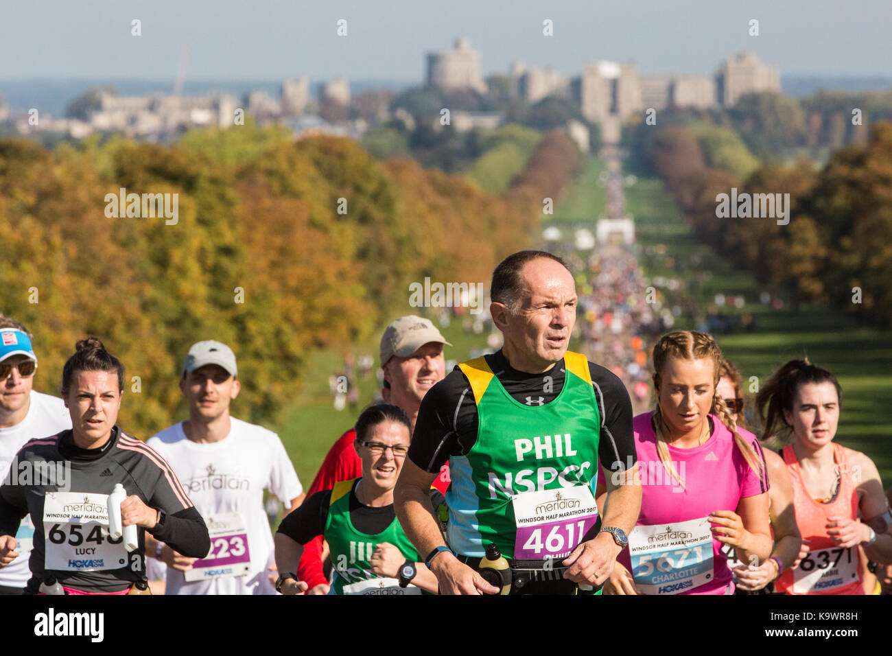 Windsor, UK. 24th September, 2017. Around 6,000 runners take part in ...