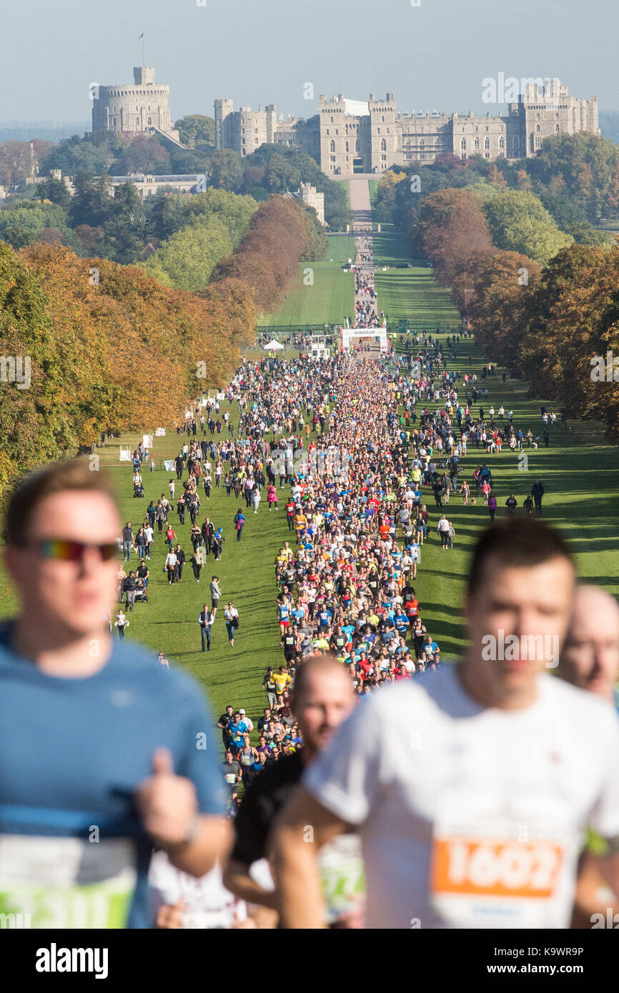 Windsor half marathon hi-res stock photography and images - Alamy