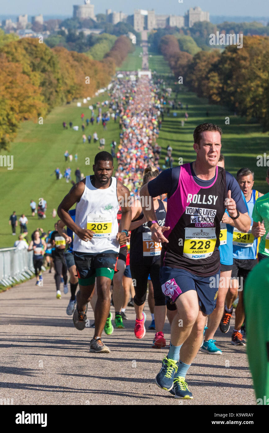 Windsor half marathon hi-res stock photography and images - Alamy