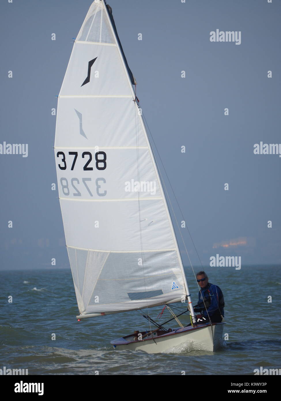 Solo class dinghy hi-res stock photography and images - Alamy