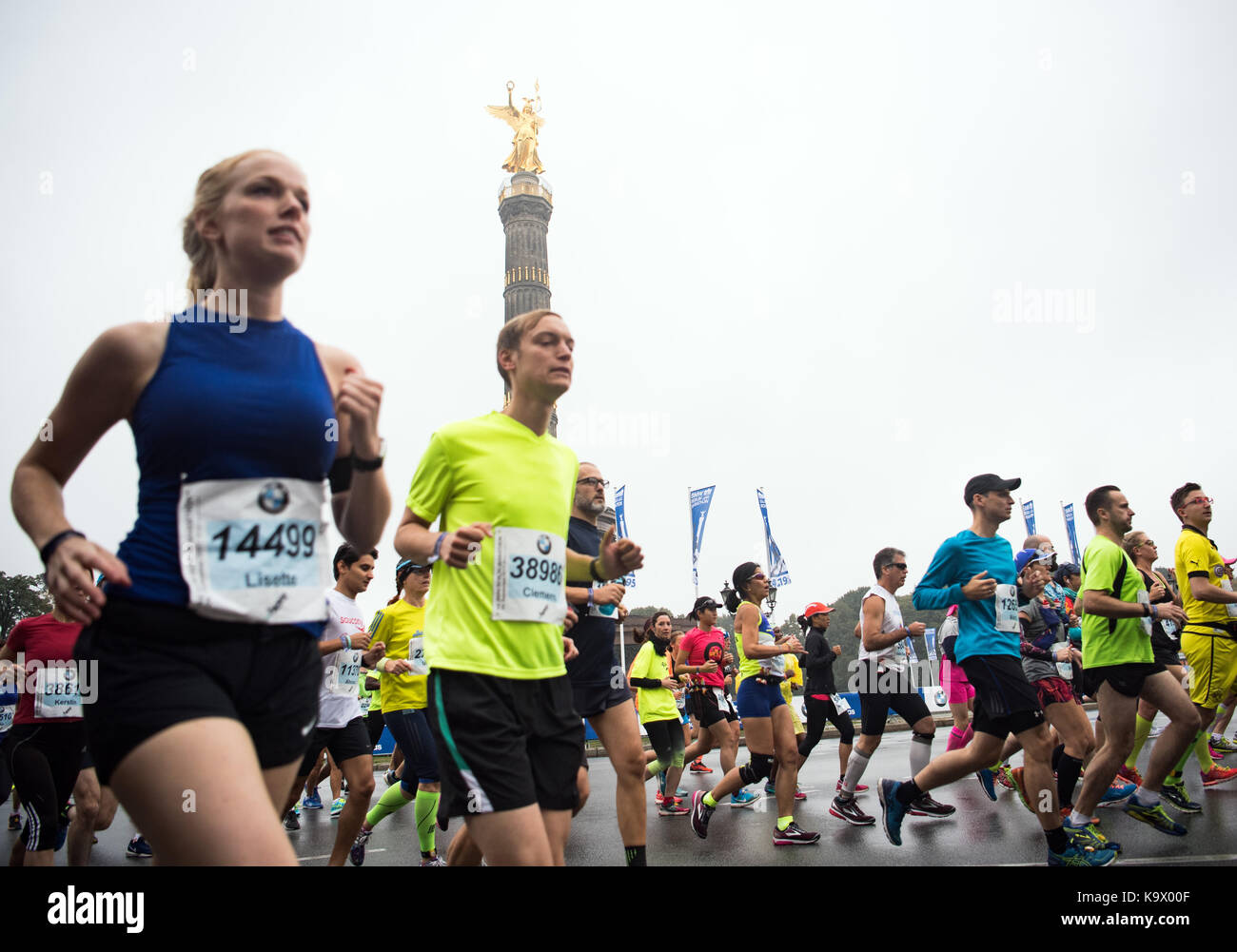 Berlin, Germany. 24th Sep, 2017. Thousands of runners partake in the ...