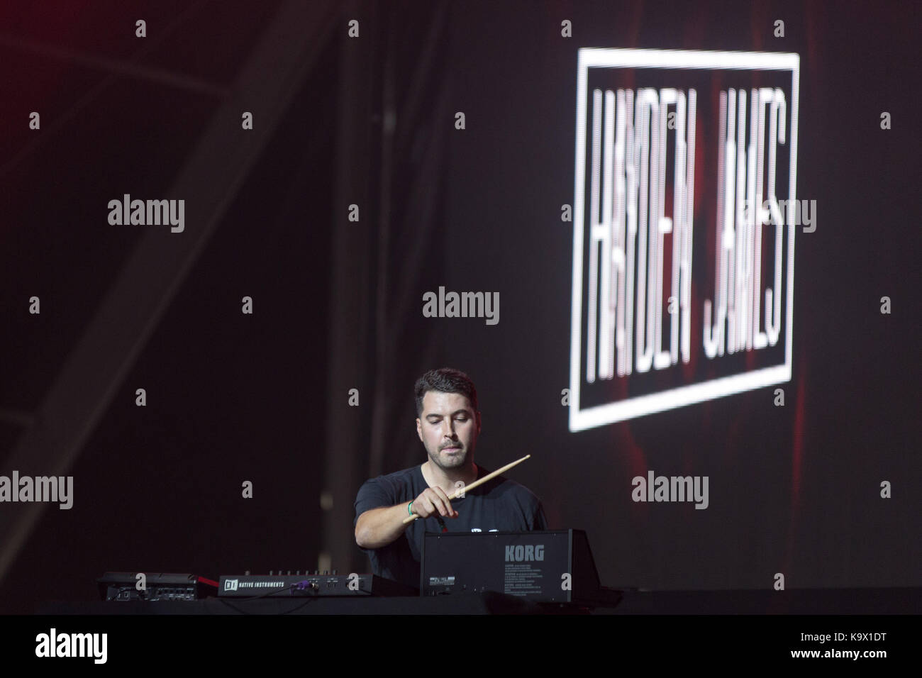 Hayden james concert hi-res stock photography and images - Alamy
