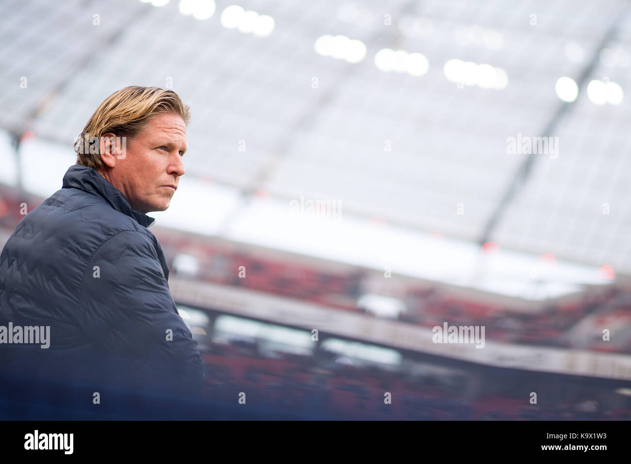 Leverkusen, Germany. 24th Sep, 2017. Hamburg coach Markus Gisdol ...