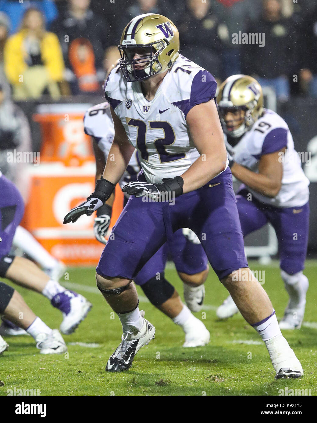 September 23, 2017: Washington's Trey Adams looks to block a Colorado ...