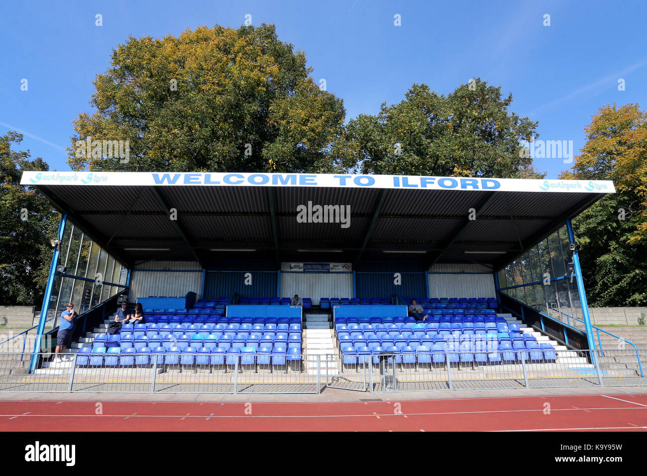 General view of the ground during Barkingside vs Whitton United, FA ...
