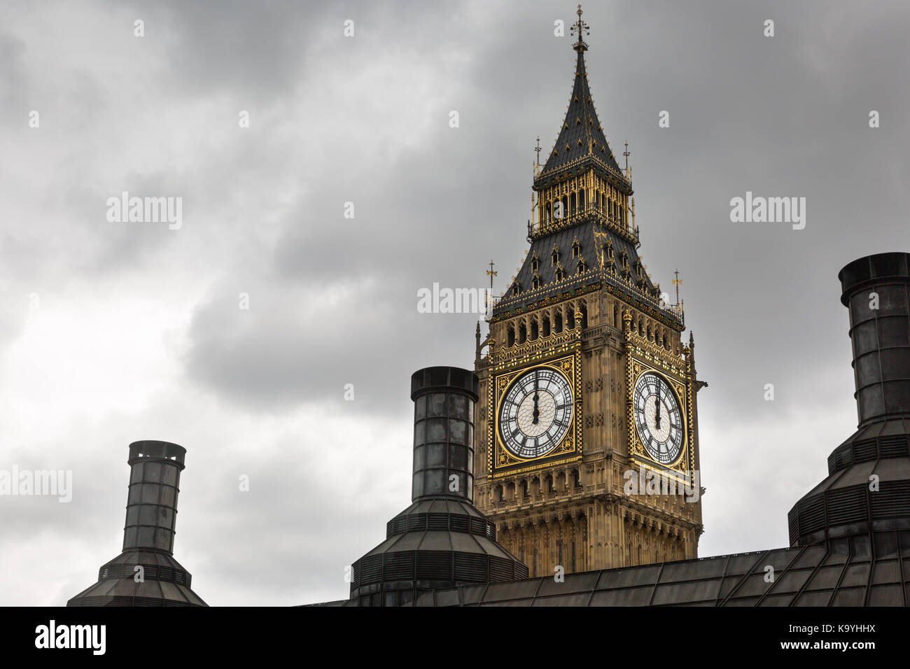 Inside big ben london hi-res stock photography and images - Alamy