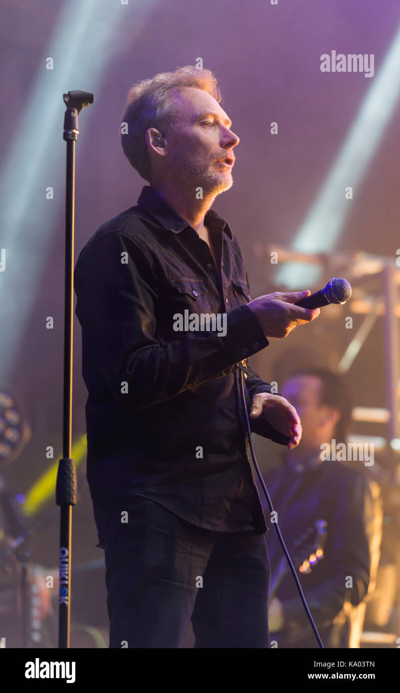 Jesus and mary chain hi-res stock photography and images - Alamy