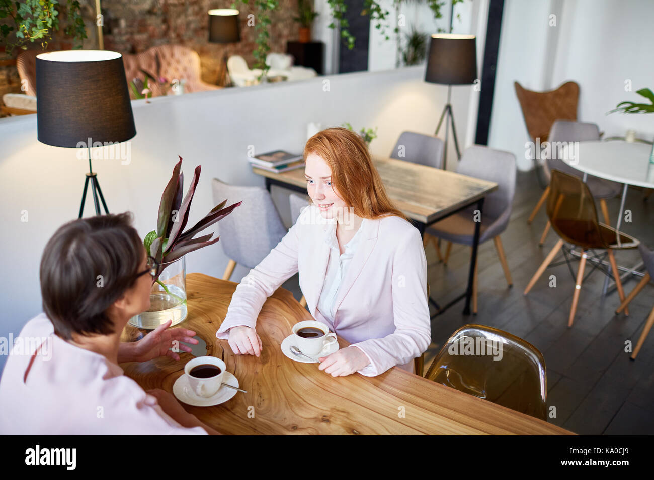 Group people interacting coffee hi-res stock photography and images - Alamy
