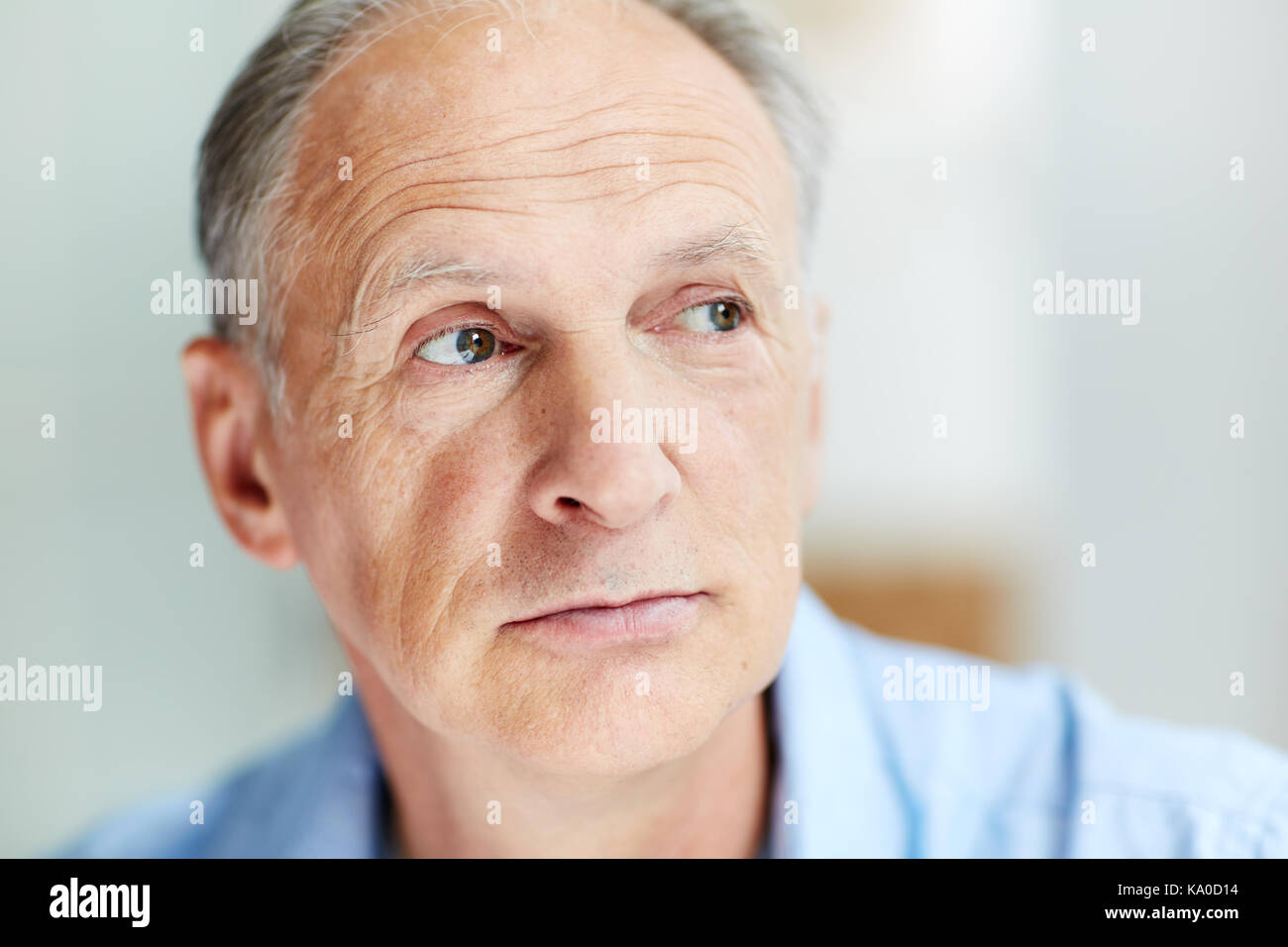 Elderly man with facial hair hi-res stock photography and images - Alamy