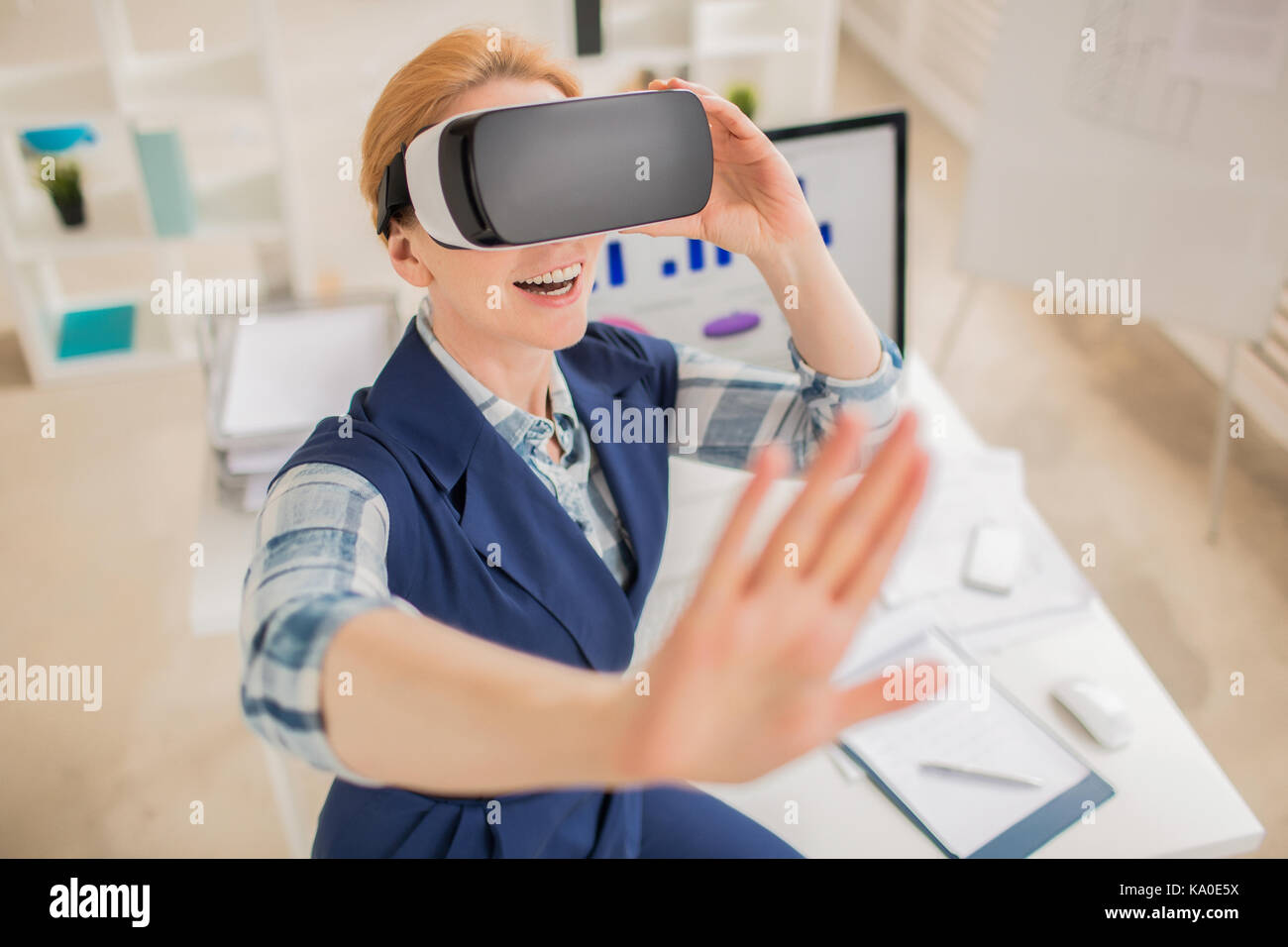 Interior Designer Using VR Headset Stock Photo - Alamy