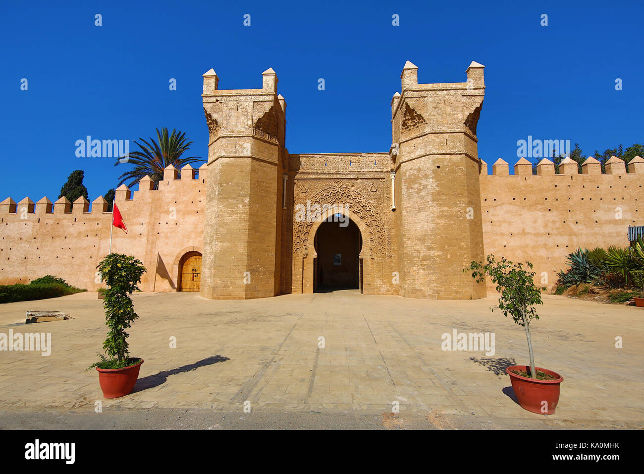 Fortified ruins hi-res stock photography and images - Alamy