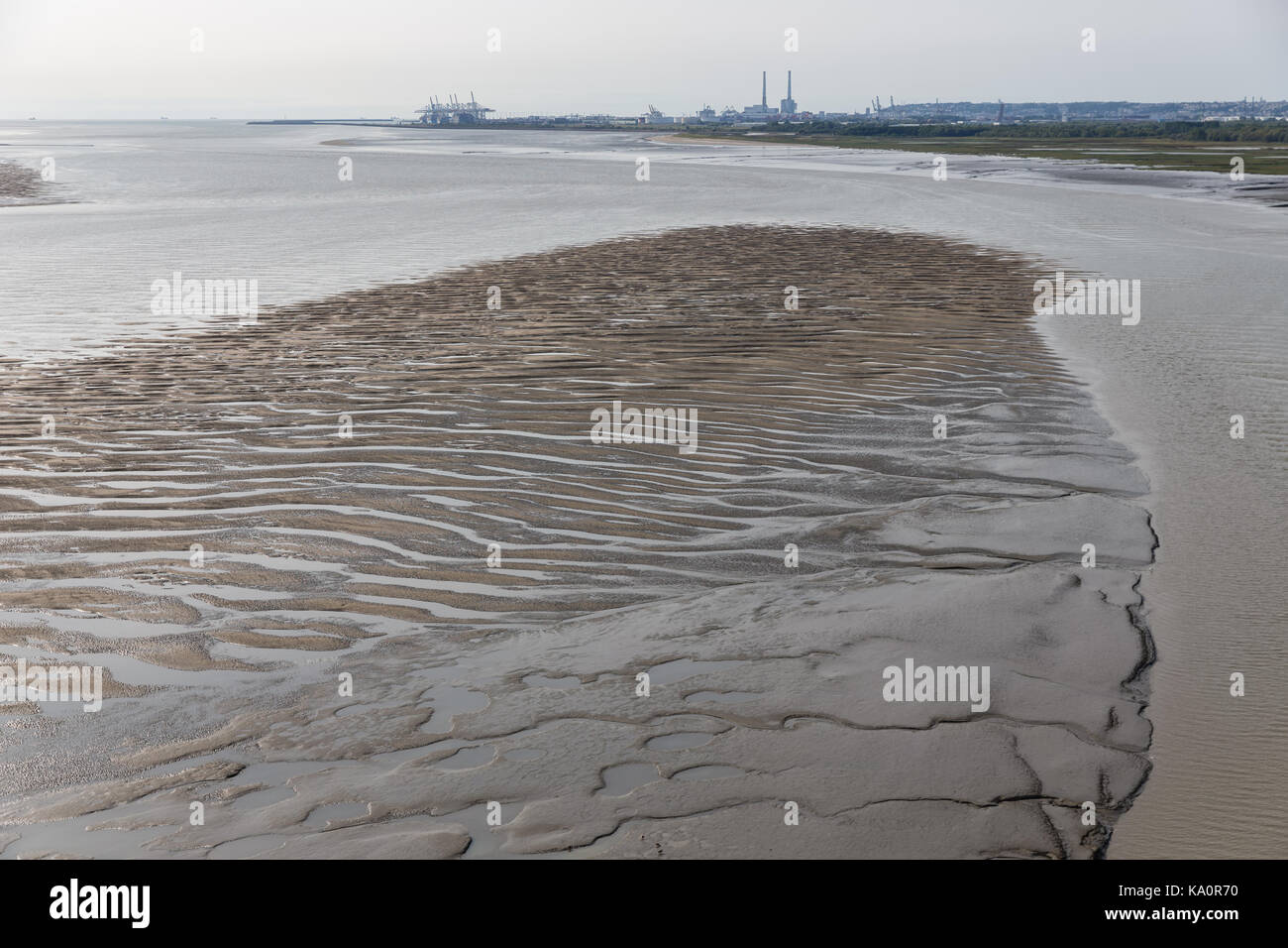 Dry sandbank low water hi-res stock photography and images - Alamy