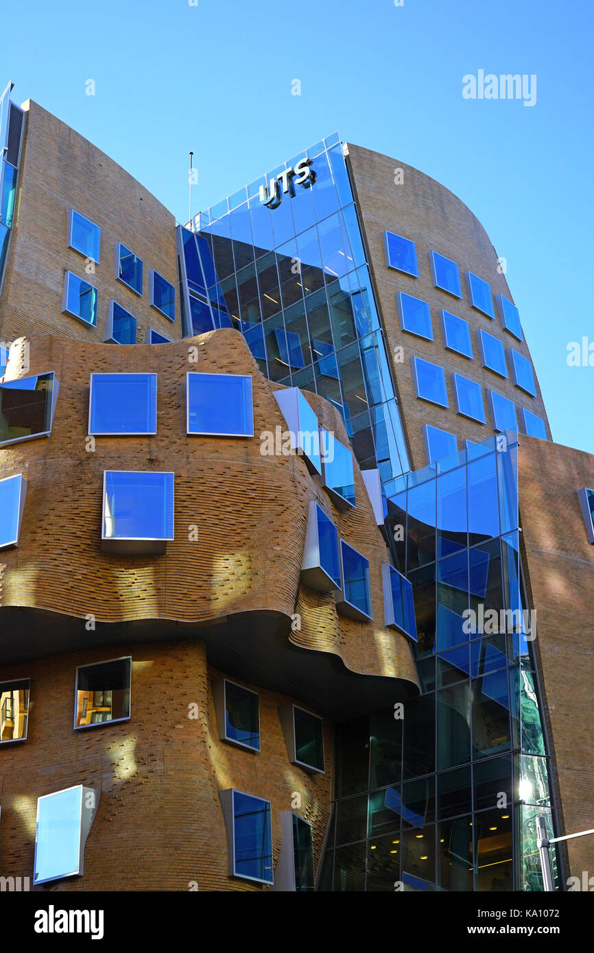 View of the Dr Chau Chak Wing Building at the Business School at the ...