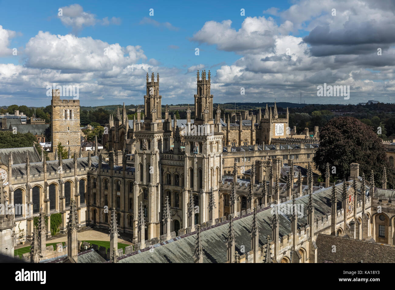 Oxford spires hi-res stock photography and images - Alamy