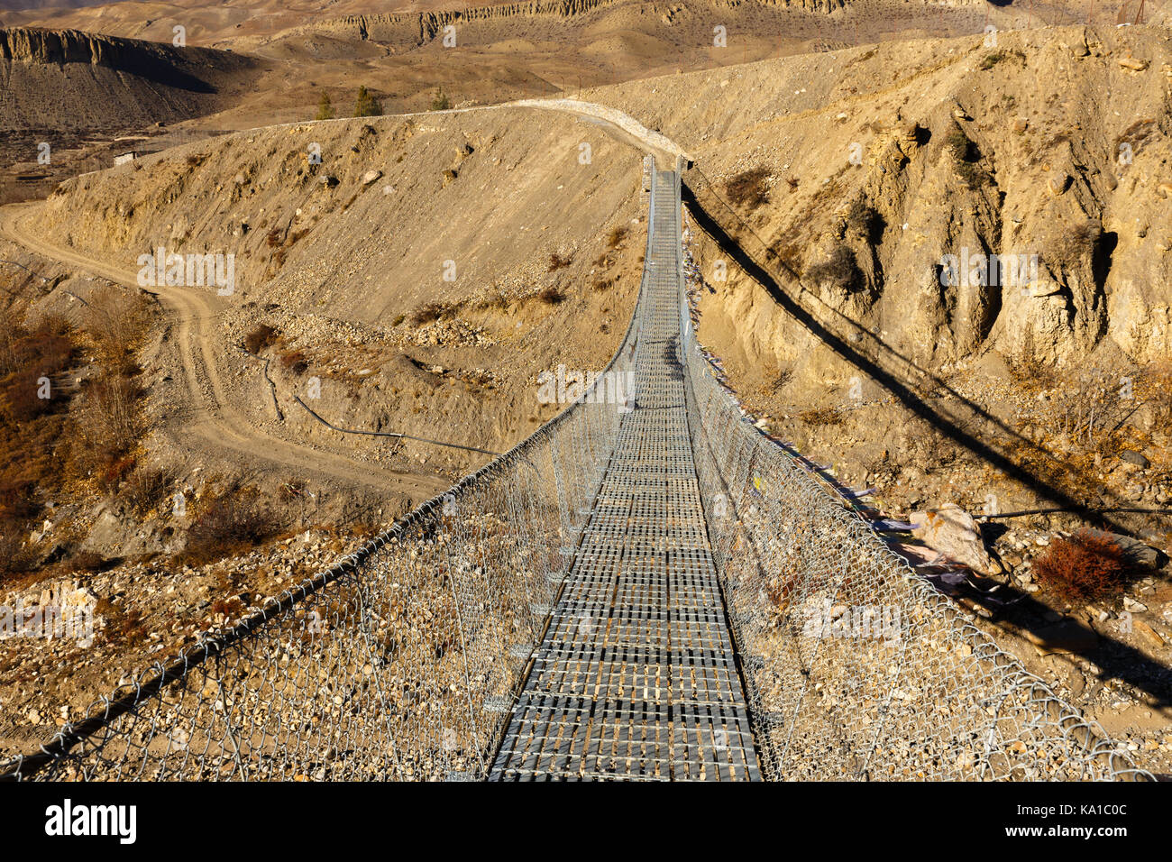 Foot bridge himalayan mountains hi-res stock photography and images - Alamy