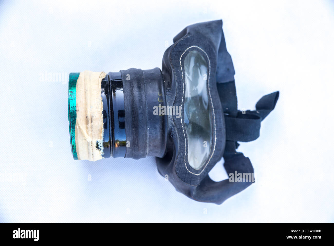 Ww2 civilian gas mask hi-res stock photography and images - Alamy