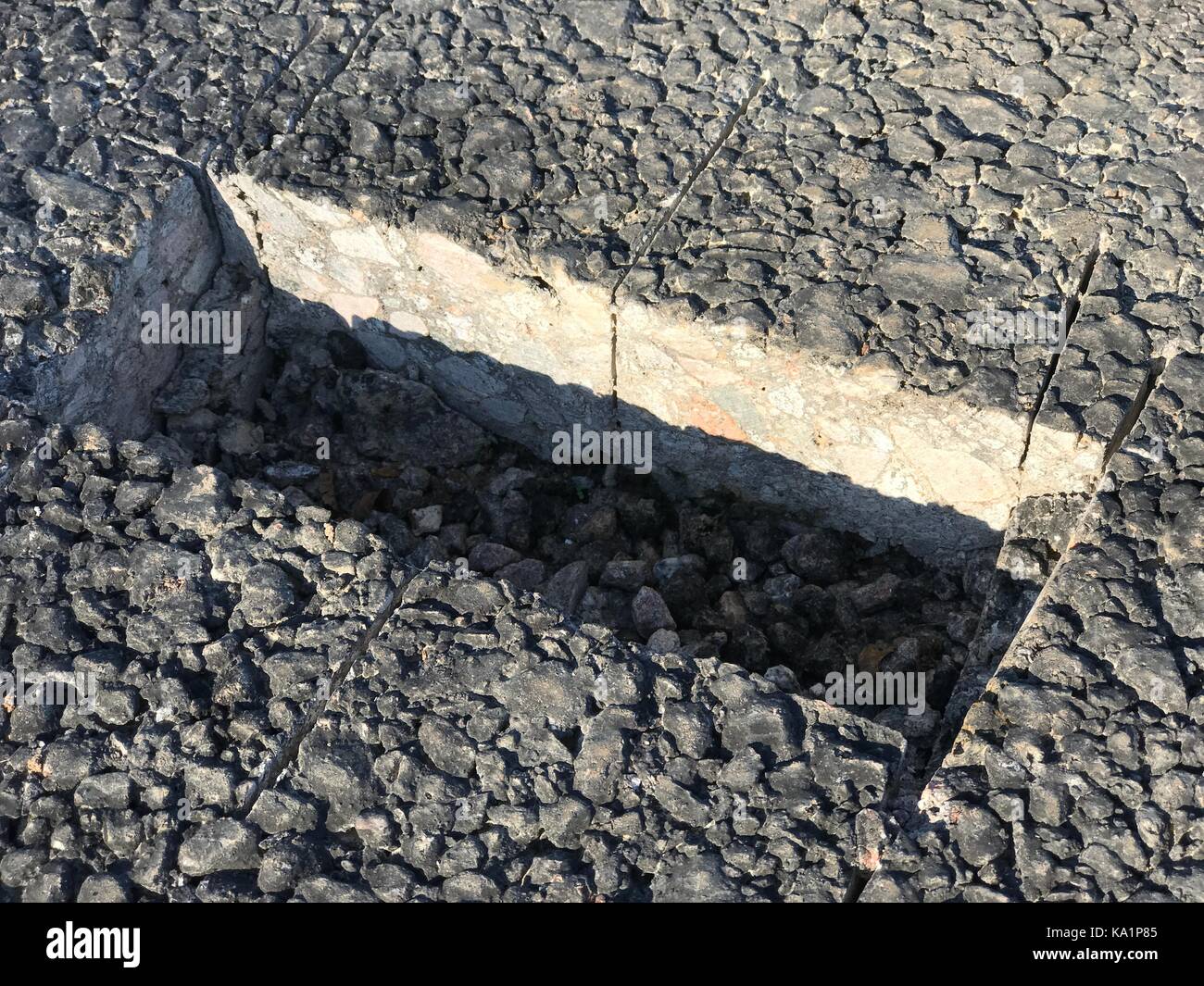 Bitumen sample hi-res stock photography and images - Alamy