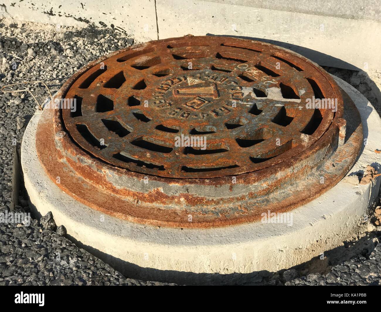 Manhole manholes sewer hi-res stock photography and images - Alamy