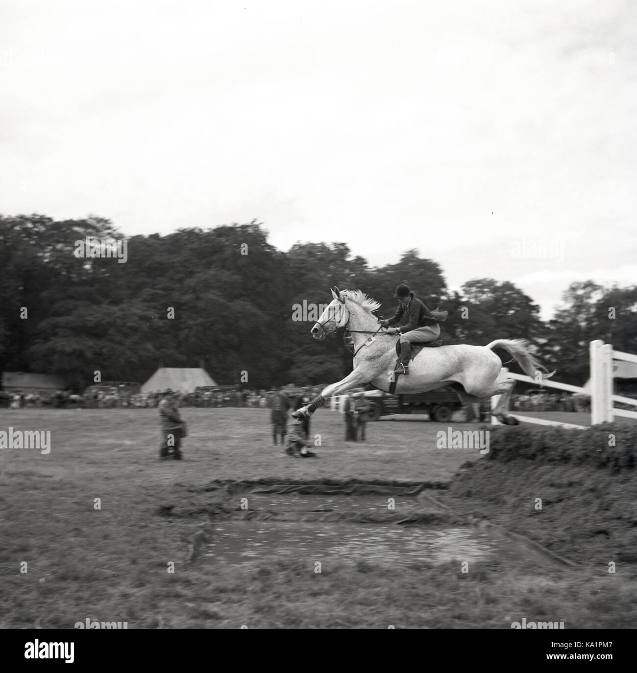 Horse Shows Uk High Resolution Stock Photography and Images - Alamy