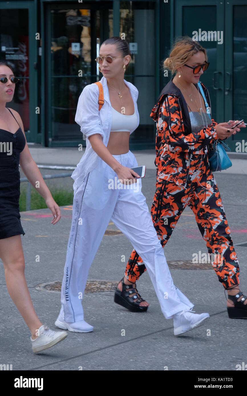 Bella Hadid hanging out with friends in SoHo Featuring: Bella Hadid ...