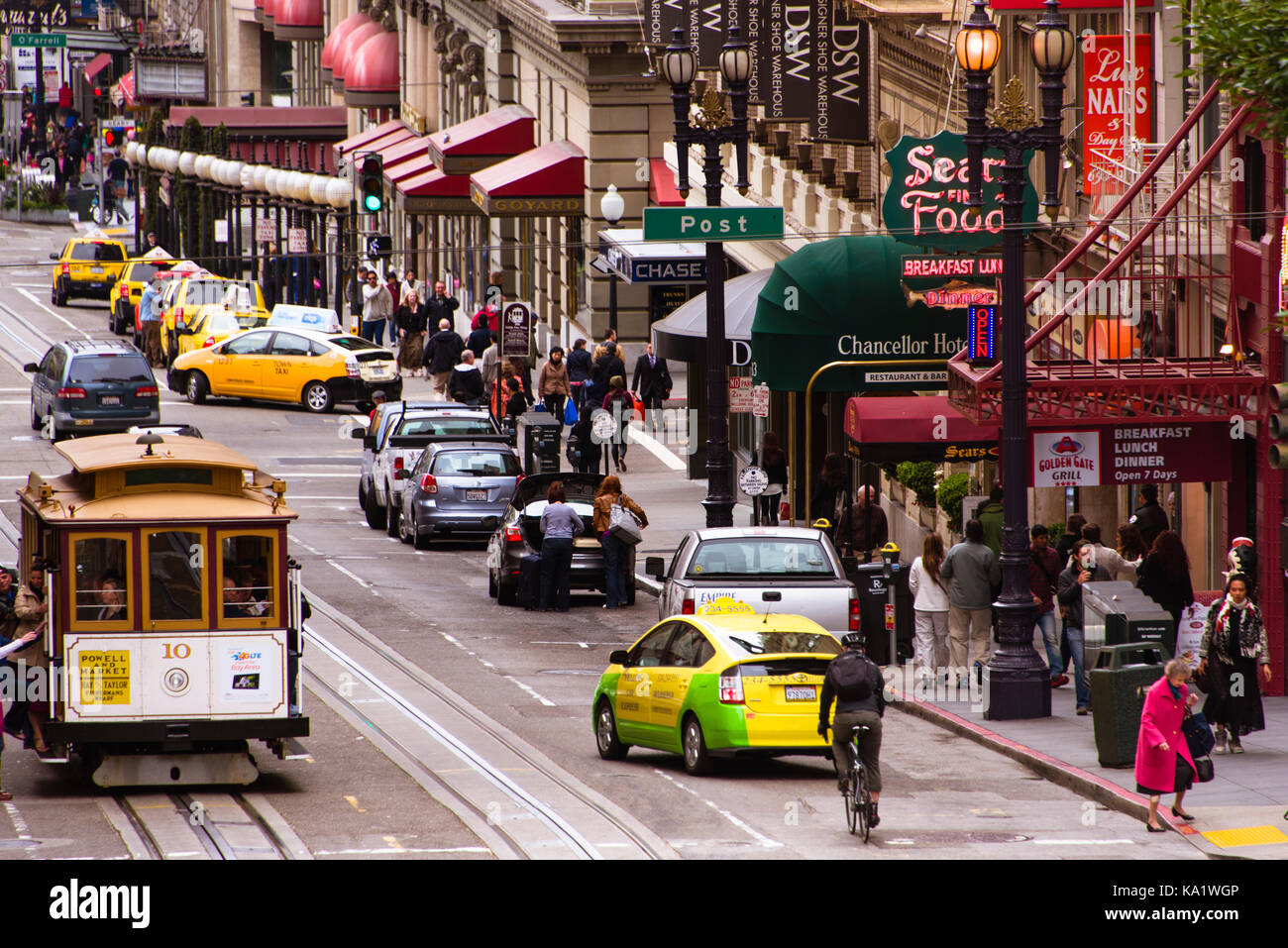 Cable car on san francisco streets hi-res stock photography and images ...