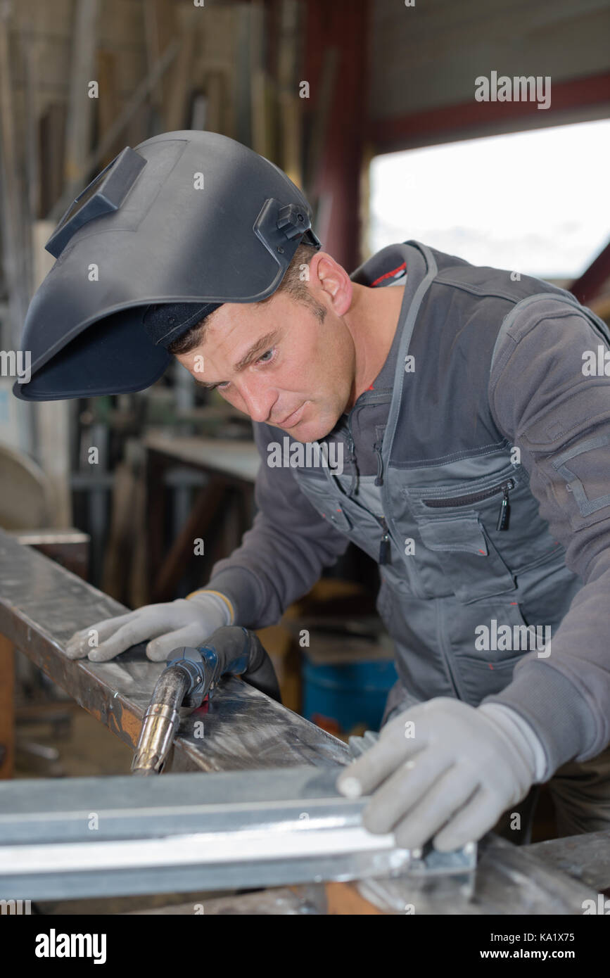 welder looking before welding Stock Photo - Alamy