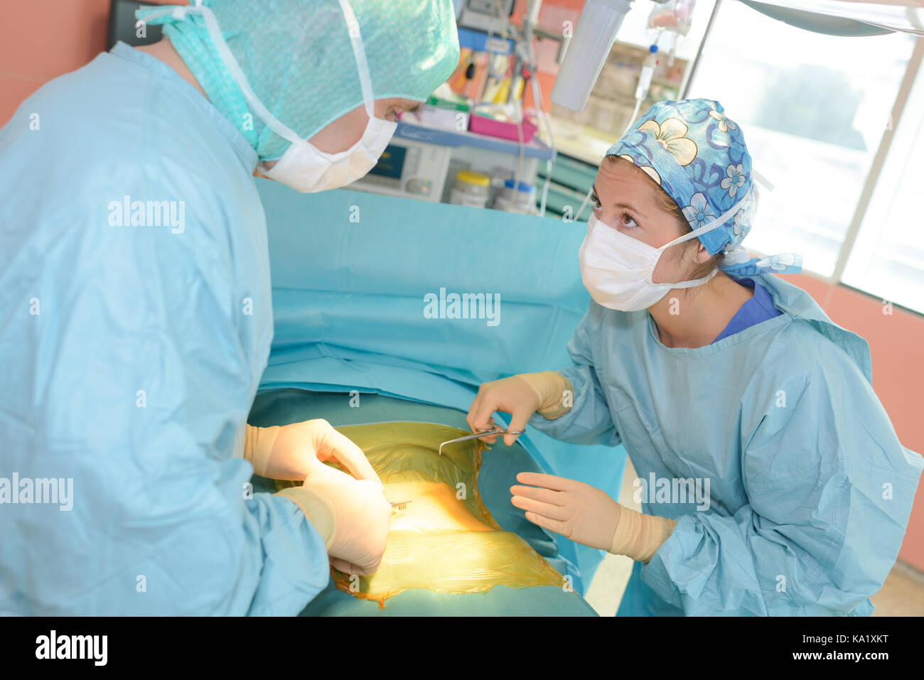 during the surgery Stock Photo - Alamy