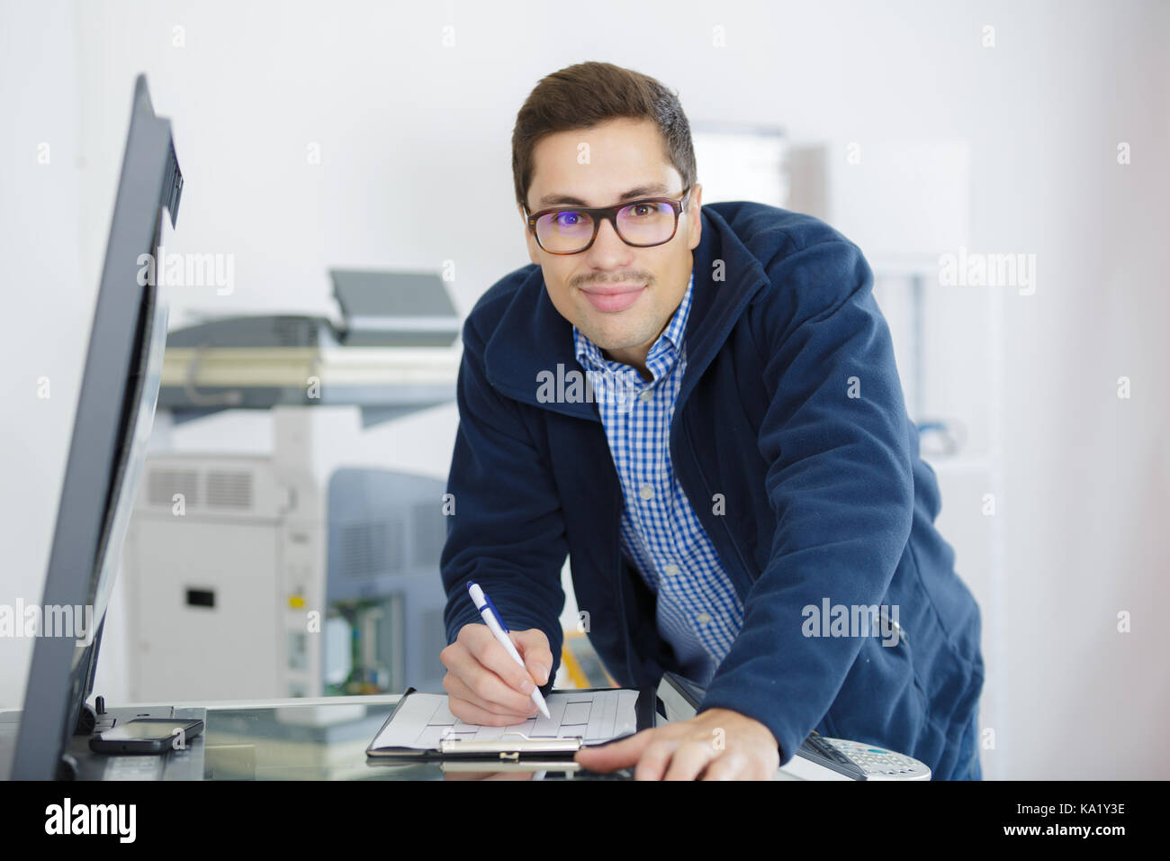 Technician repairing printer hi-res stock photography and images - Alamy
