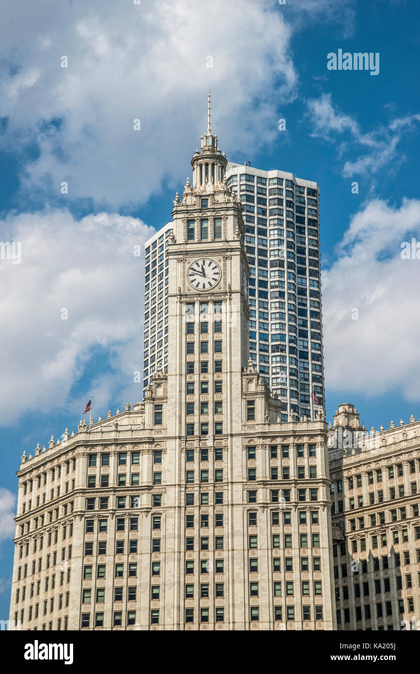 600 west apartment building hi-res stock photography and images - Alamy