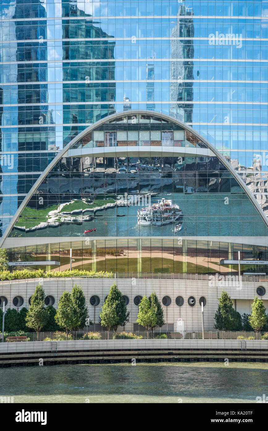 Chicago skyline and façade reflections of 150 Riverside seen from the ...