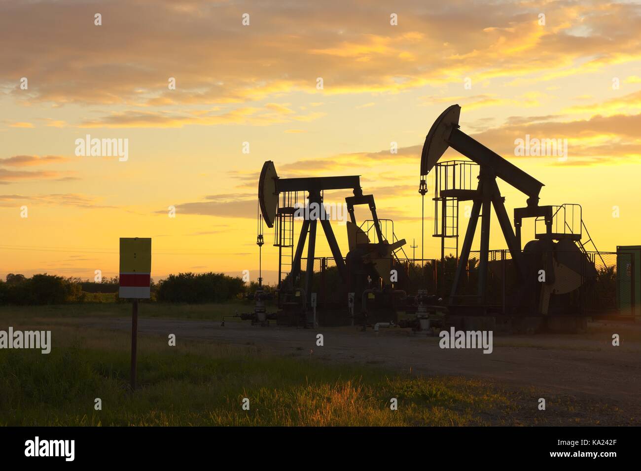 Oil and gas exploration hi-res stock photography and images - Alamy