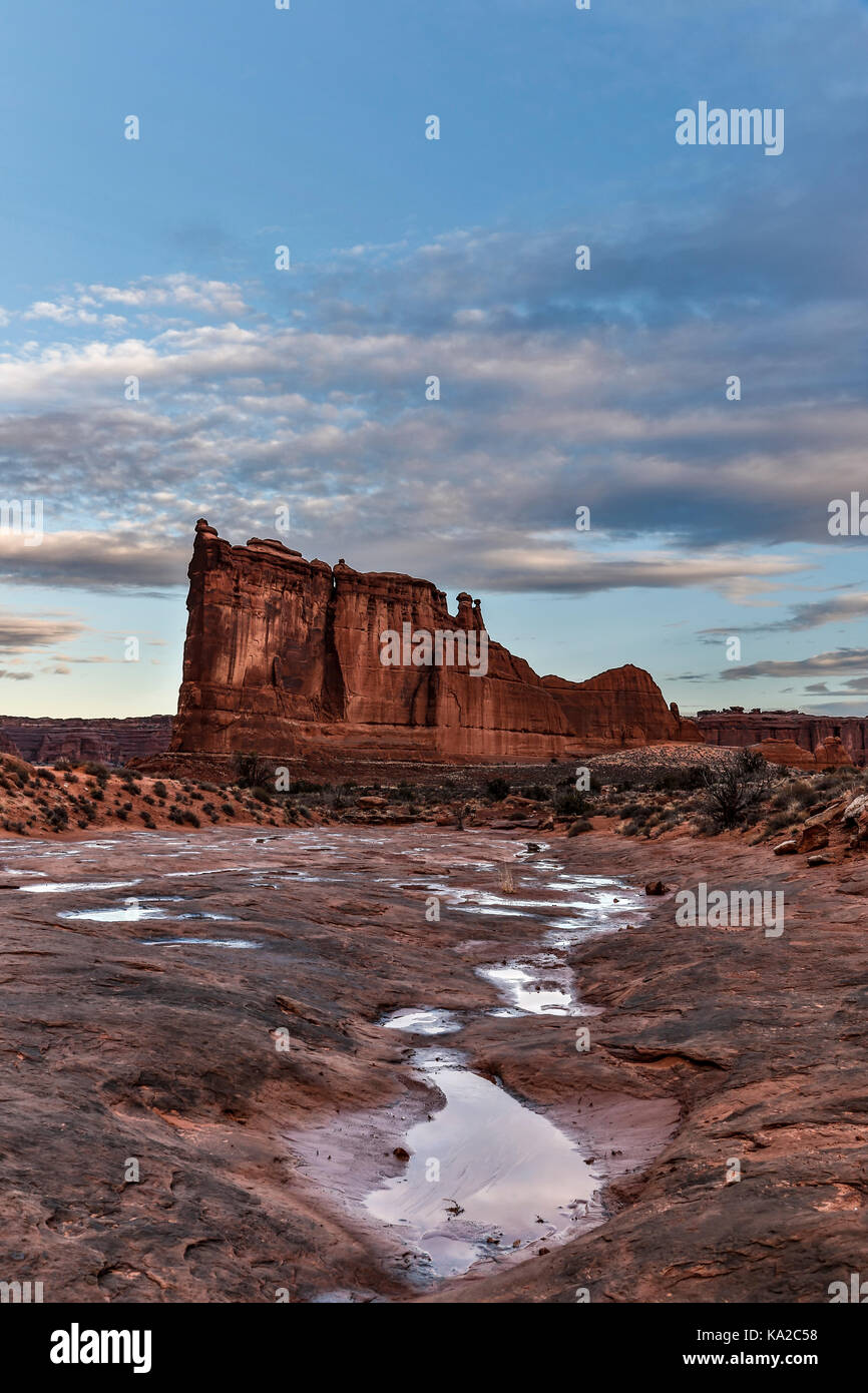 Courthouse Towers sandstone formation and potholes on Park Avenue ...