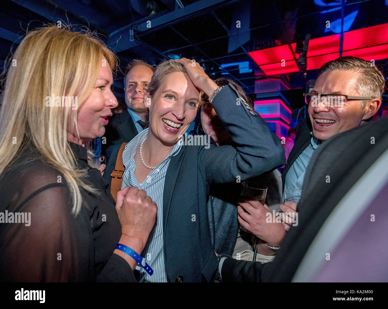 Berlin, Germany. 24th Sep, 2017. AfD prime candidate Alice Weidel (C ...