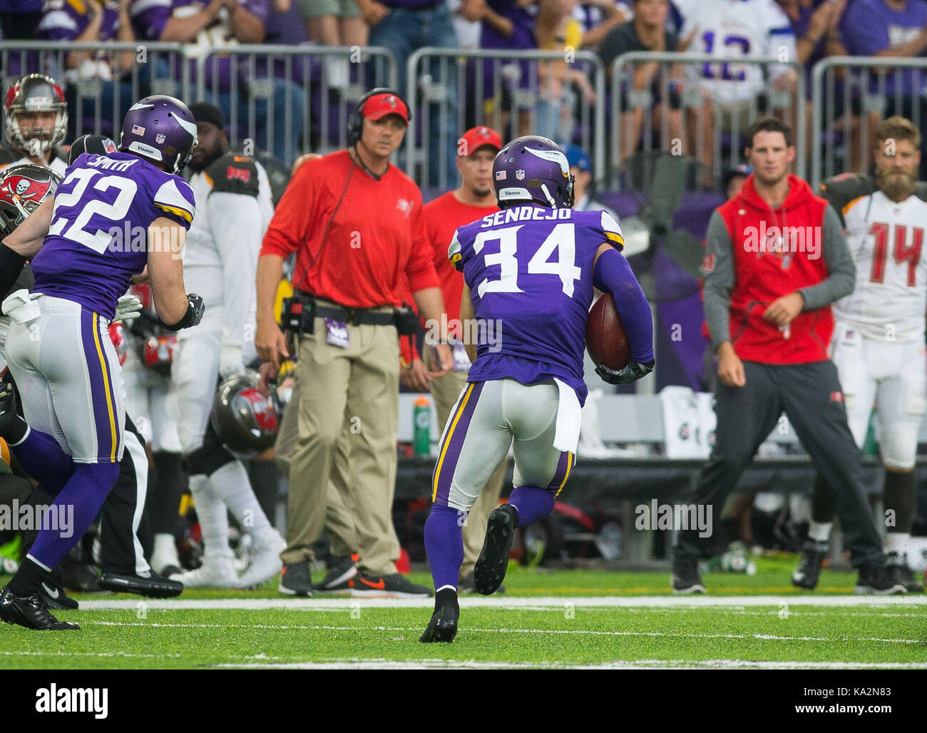 Florida, USA. 24th Sep, 2017. LOREN ELLIOTT | Times .Minnesota Vikings ...